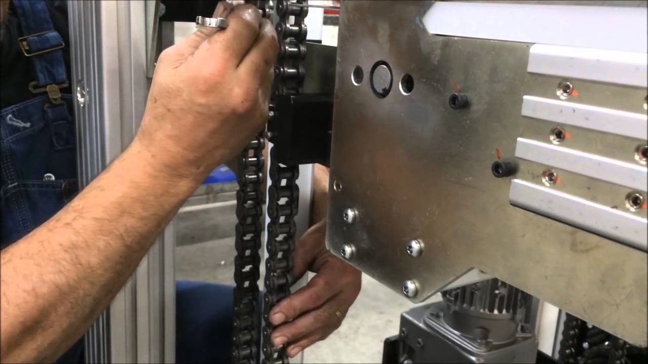 Forklift Mast Hose Maintenance | Barclay Brand Ferdon